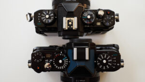 ニコンZfとZfcの違いを徹底比較【保存版】｜スペック、質感、価格で比較